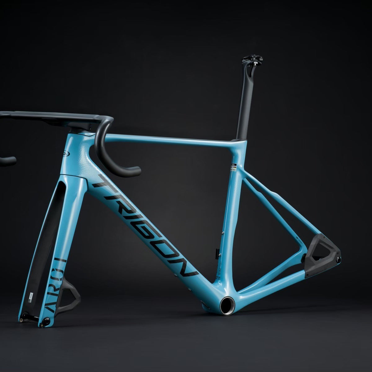 [2주내 출고/ 런칭이벤트/ 장바구니 20% 자동 할인 적용] TRIGON AR01 // RIVER-STREAM – COMET CO.